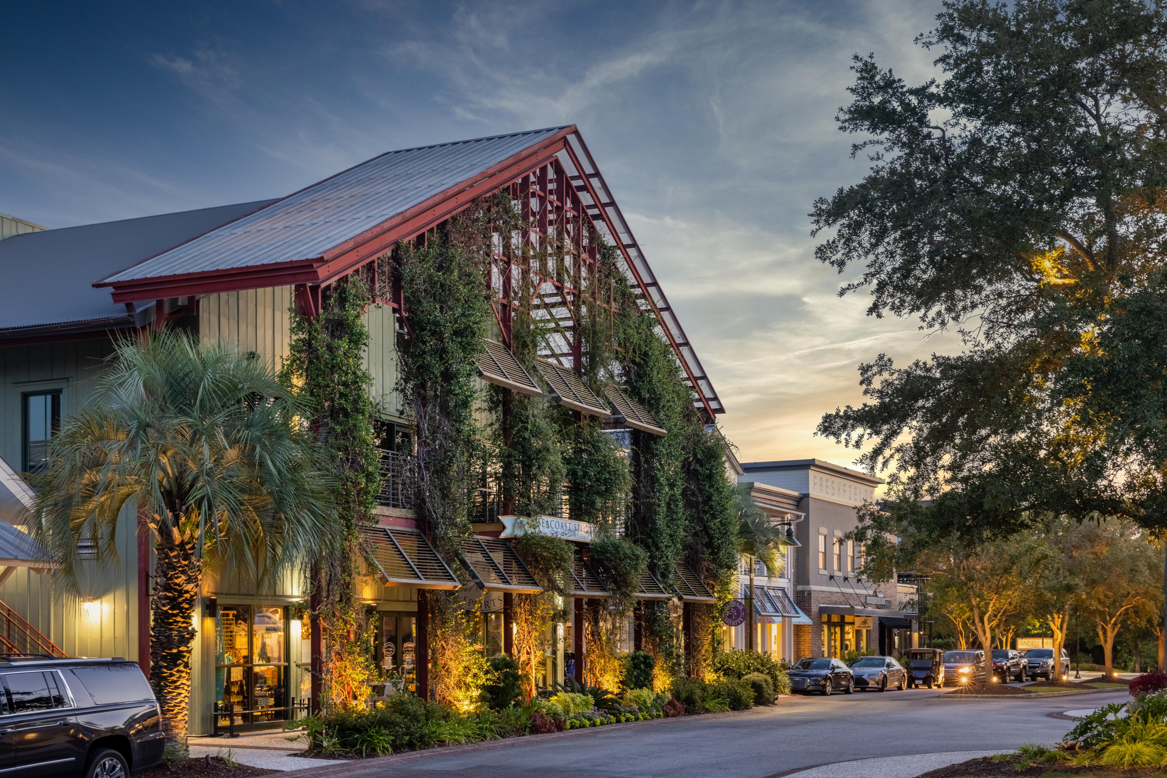 Fall Art Walk at Freshfields Village | Charleston Grit - Charleston, SC